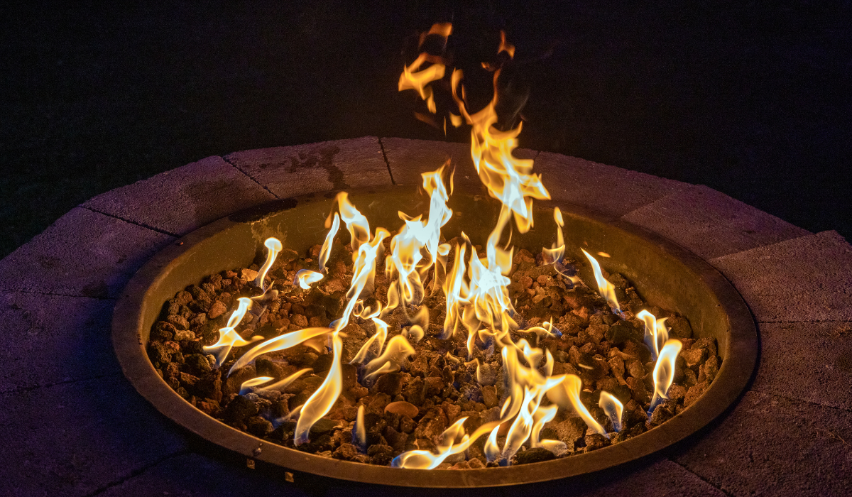 Best Fire Pits for Outdoor Entertaining and Relaxation — Modern ...